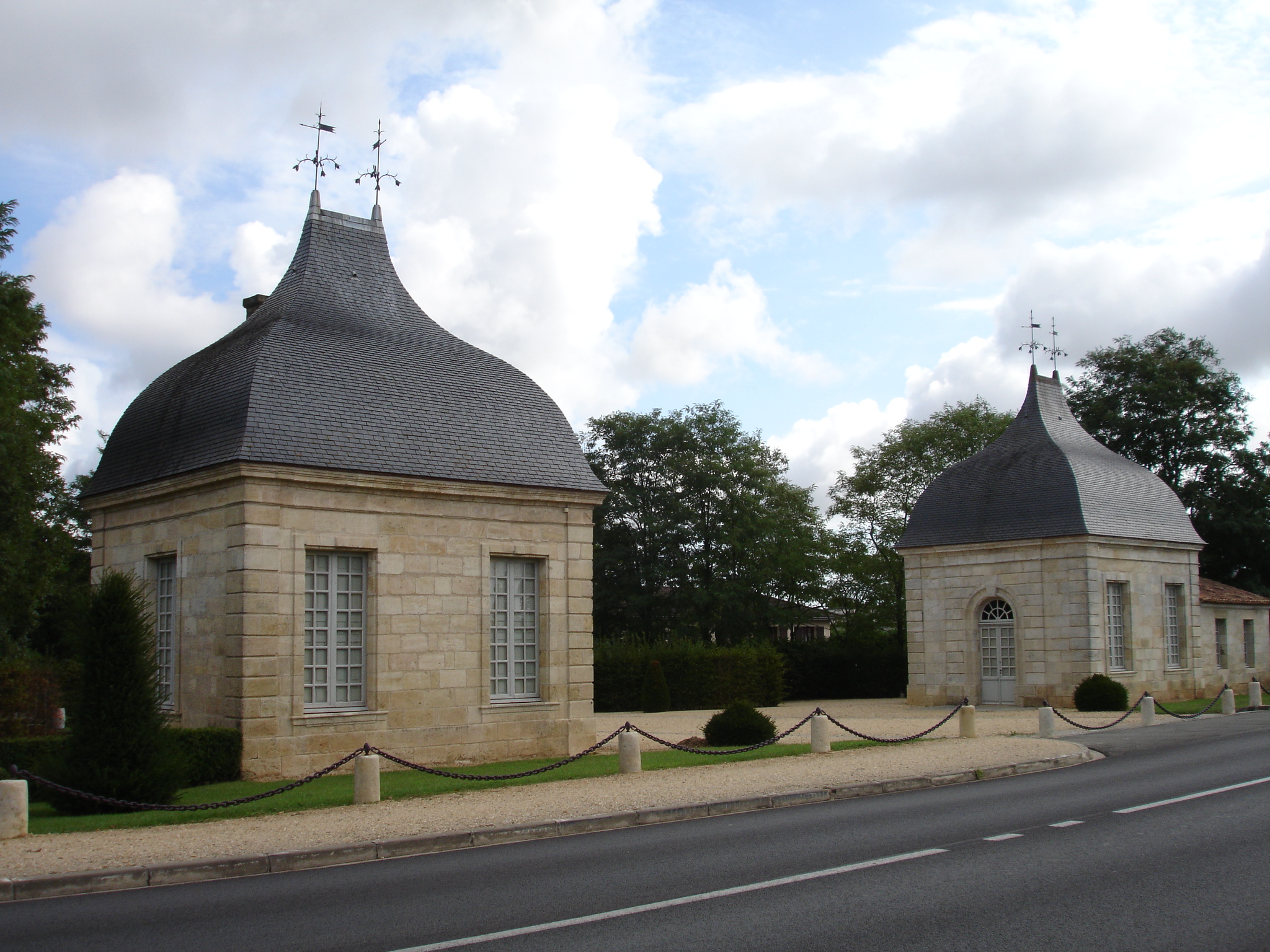 Bâtiments communaux - Mairie Izon